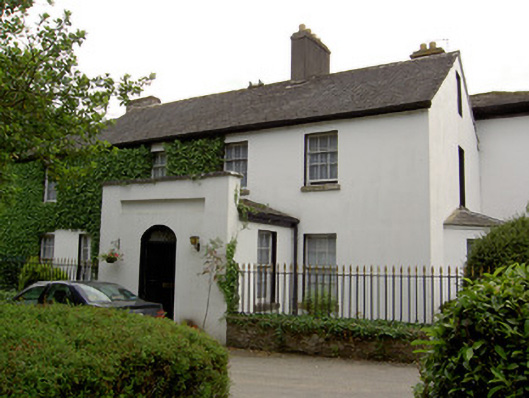 Pondside, MARLFIELD, Marlfield, TIPPERARY SOUTH - Buildings of Ireland
