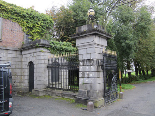 Hope Castle, Market Square, ONOMY, Castleblayney, MONAGHAN - Buildings ...