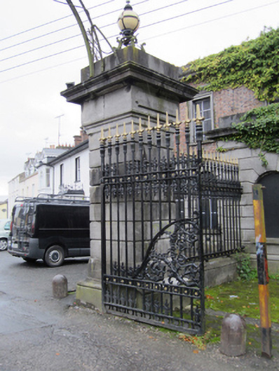 Hope Castle, Market Square, ONOMY, Castleblayney, MONAGHAN - Buildings ...