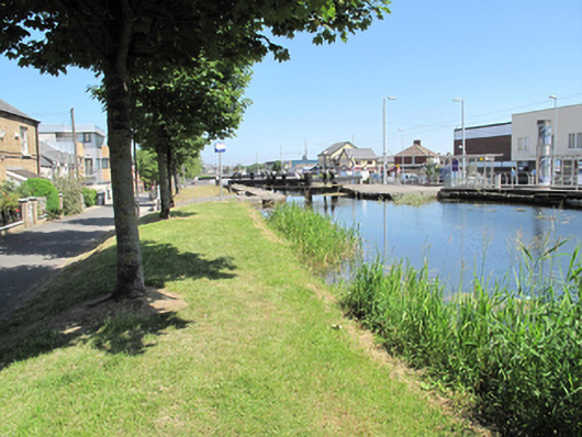 Grand Canal, Davitt Road, Goldenbridge , Dublin 8, DUBLIN - Buildings ...