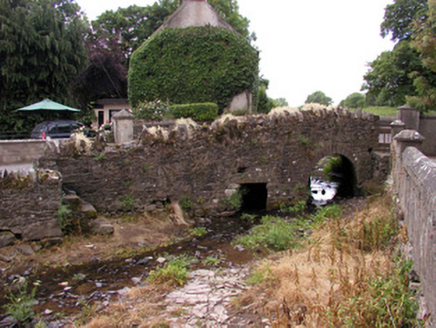 BALLYHALE, Ballyhale, KILKENNY - Buildings of Ireland