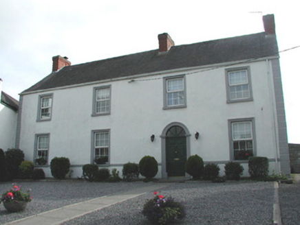 The Square, CLARA, Clara, OFFALY - Buildings of Ireland