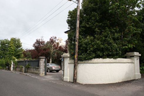 Castle Road, MAHON, Blackrock, CORK - Buildings of Ireland