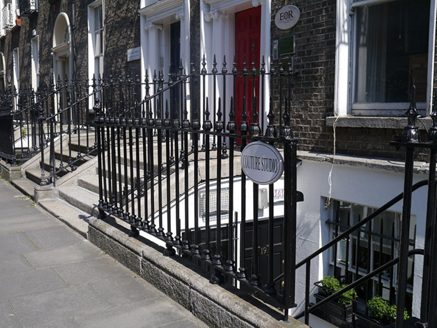 19 Mount Street Upper, Dublin 2, DUBLIN - Buildings of Ireland