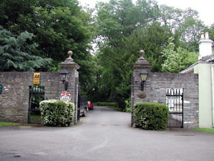 Straffan House, STRAFFAN DEMESNE, Straffan, KILDARE - Buildings of Ireland