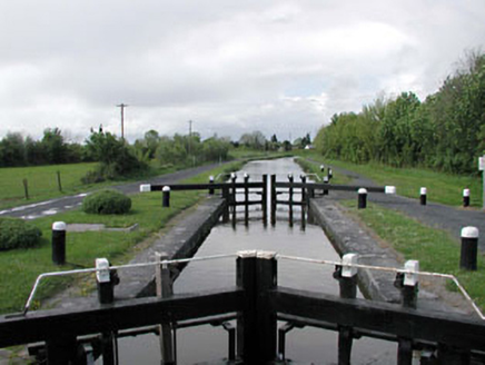 SKIRTEEN, Monasterevin, KILDARE - Buildings of Ireland