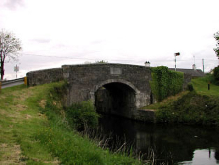 Digby Bridge and 16th Lock, LANDENSTOWN, KILDARE - Buildings of Ireland