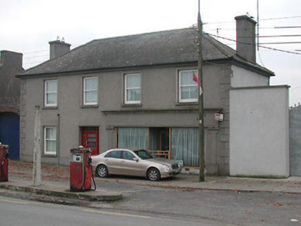The Square, BALLYRAGGET, Ballyragget, KILKENNY - Buildings of Ireland