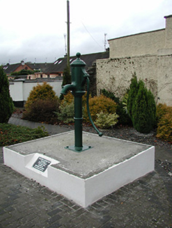 MOONCOIN, Mooncoin, KILKENNY - Buildings of Ireland