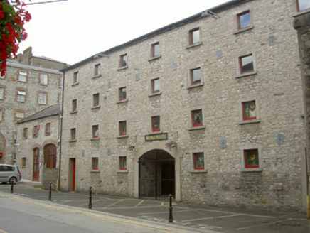 Mayoralty Street, MONEYMORE, Drogheda, LOUTH - Buildings of Ireland