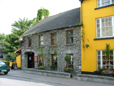 Main Street, CURRAGHAVARNA AND PORTAVOLLA, Banagher, OFFALY - Buildings ...