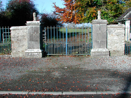 Castledaly Manor, KILCLEAGH, Castledaly, WESTMEATH - Buildings of Ireland