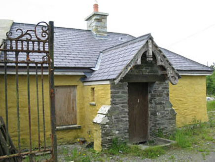 CASTLEFREKE, CORK - Buildings of Ireland