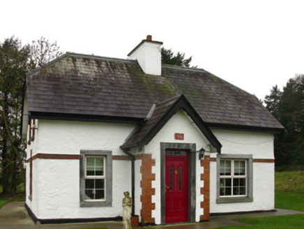 Castlemacgarrett, CASTLEMAGARRETPARK NEW, MAYO - Buildings of Ireland