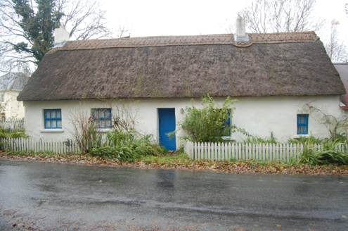Milestone Cottage, BALLYARR GLEBE, DONEGAL - Buildings of Ireland