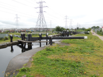Grand Canal, Ballyfermot, Dublin 10, DUBLIN - Buildings of Ireland