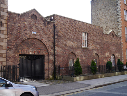 35 Fitzwilliam Square, Pembroke Street Upper, Dublin 2, DUBLIN ...